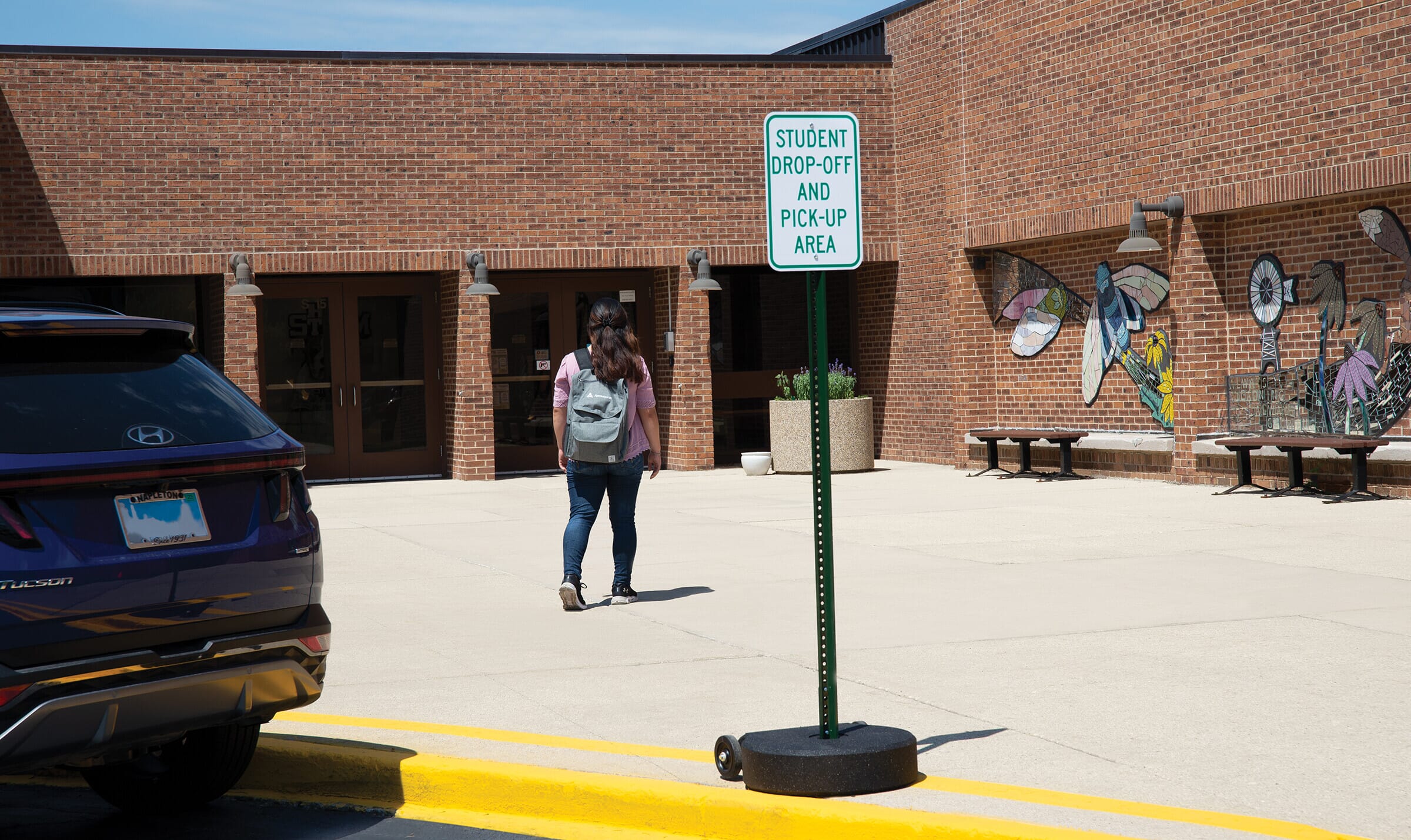 Mobile Sign Stand 06CT1639 - 6' U-Channel Sign Stand With Wheels ...