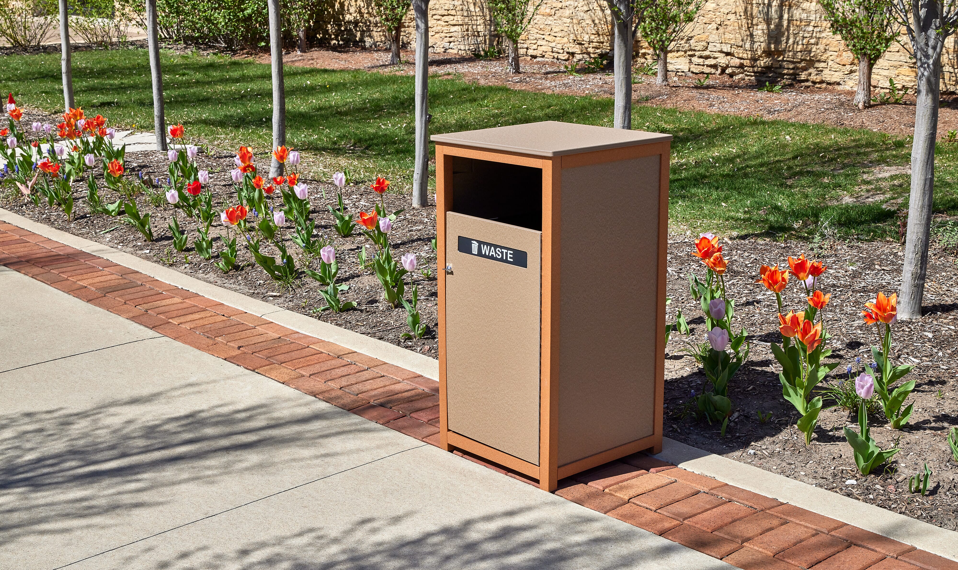 Acclaim Single Side-Load Receptacle WR-155 - - Barco Products Canada