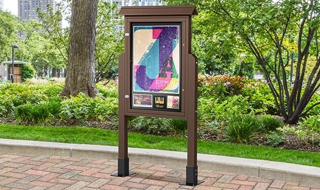 Large Vertical Message Centers MC-13 - - Barco Products